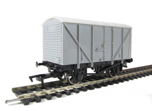 Dapol A012 Unpainted Box Van OO Gauge - themodellerstoolbox.com
