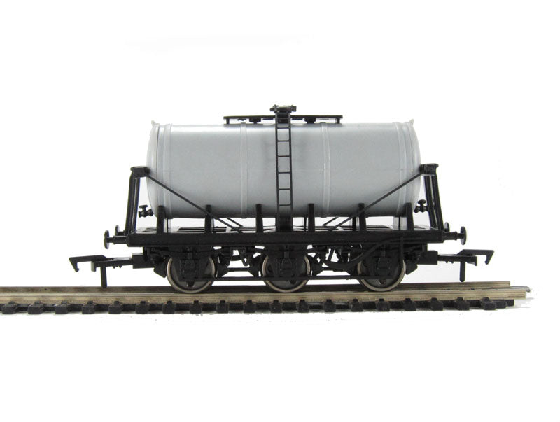 Dapol A021 6 Wheel Milk Tanker - Unpainted OO Gauge ...