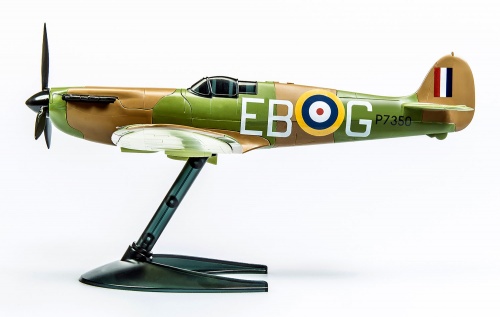 AIRFIX QuickBuild J6000 Spitfire Model Kit - themodellerstoolbox.com